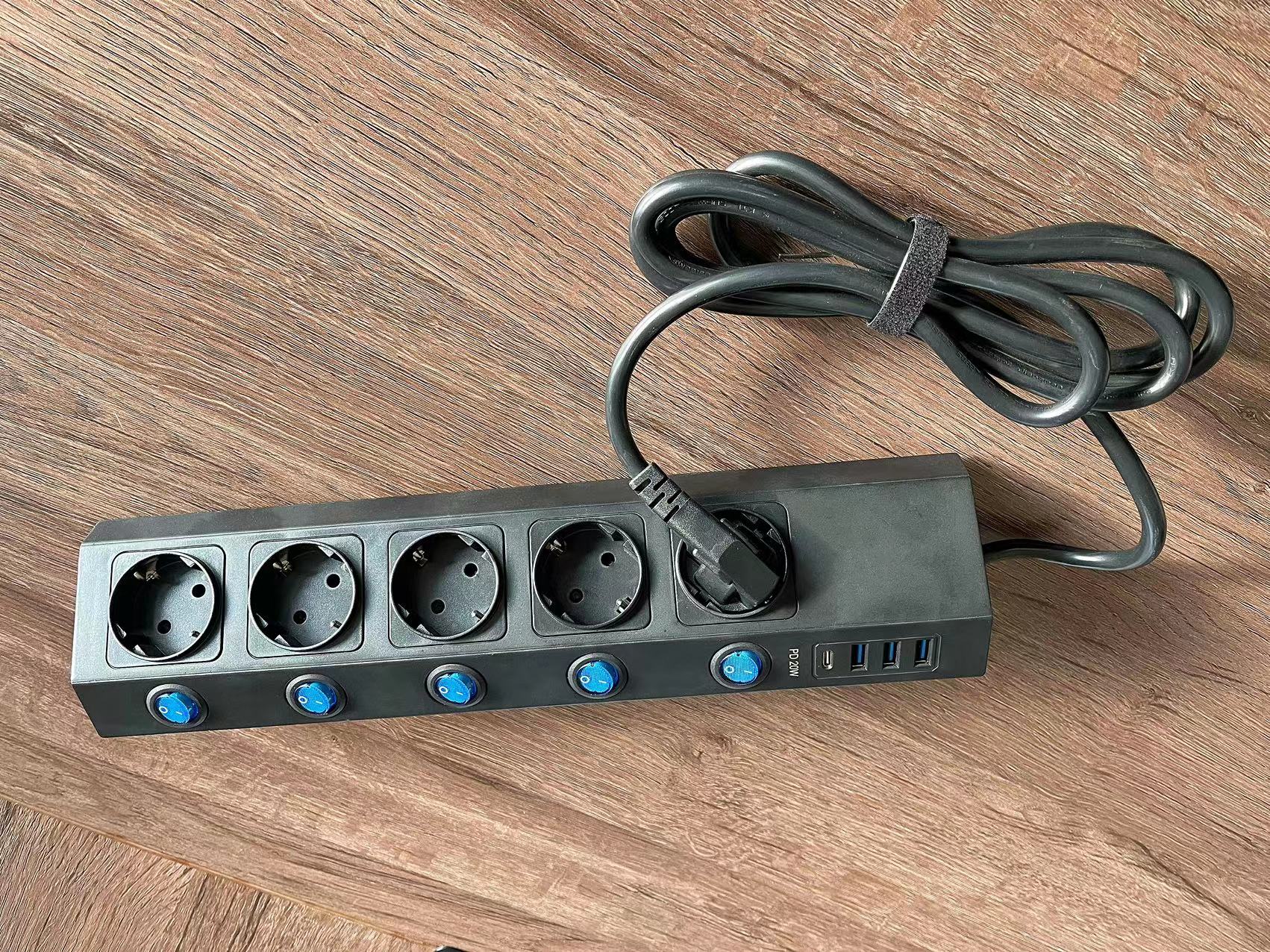 5 Outlet Flexible Surge Protector German Power Strip with USB charge ...